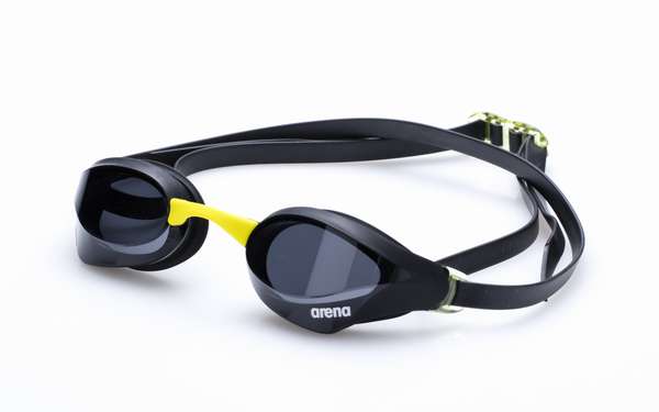 Очки для плавания Arena Cobra Core: купить по цене 2290 руб в интернет ...